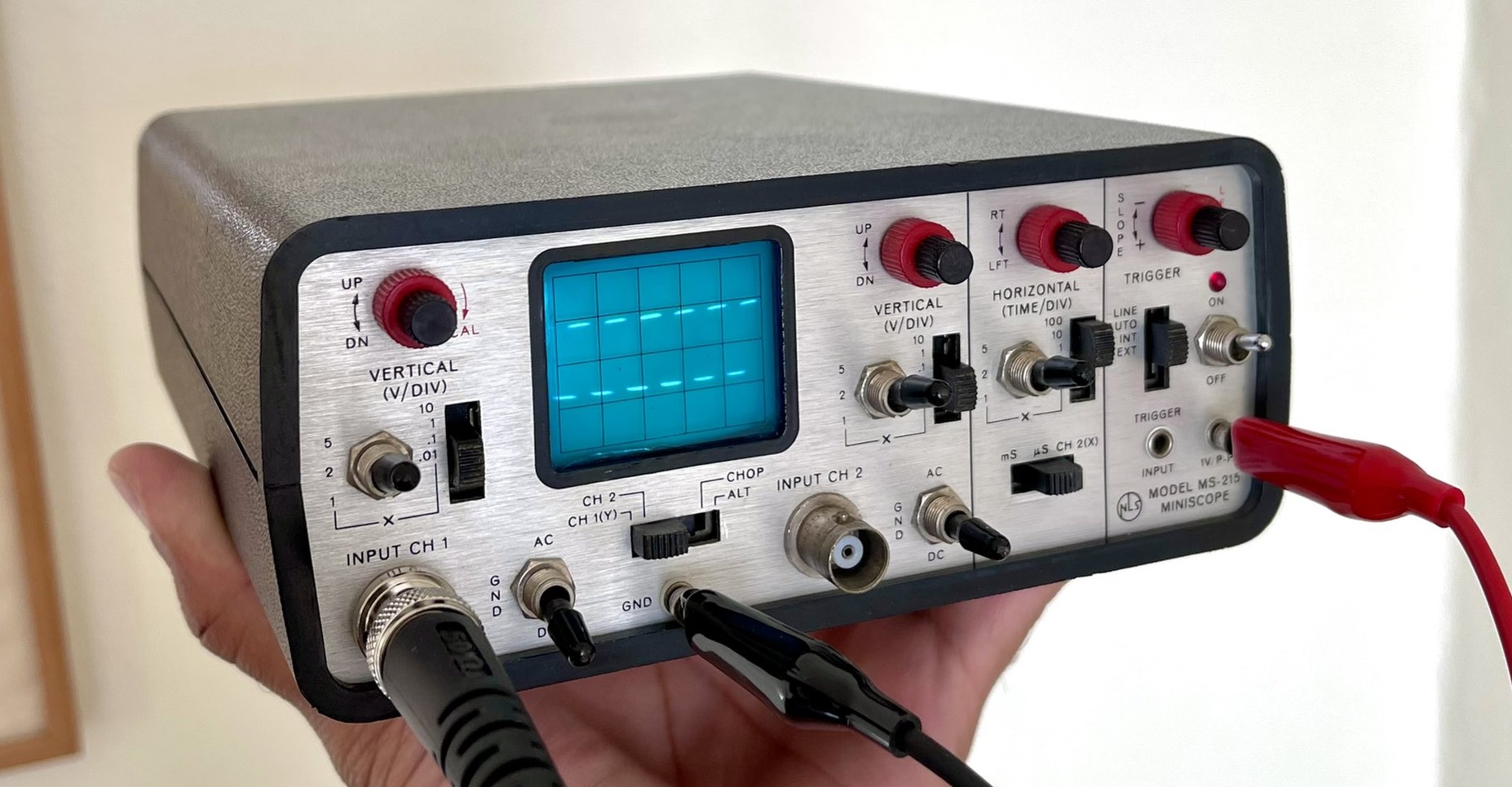 Fixing the cutest proper scope – Sincair/Thandar SC110A @ Lushprojects Blog